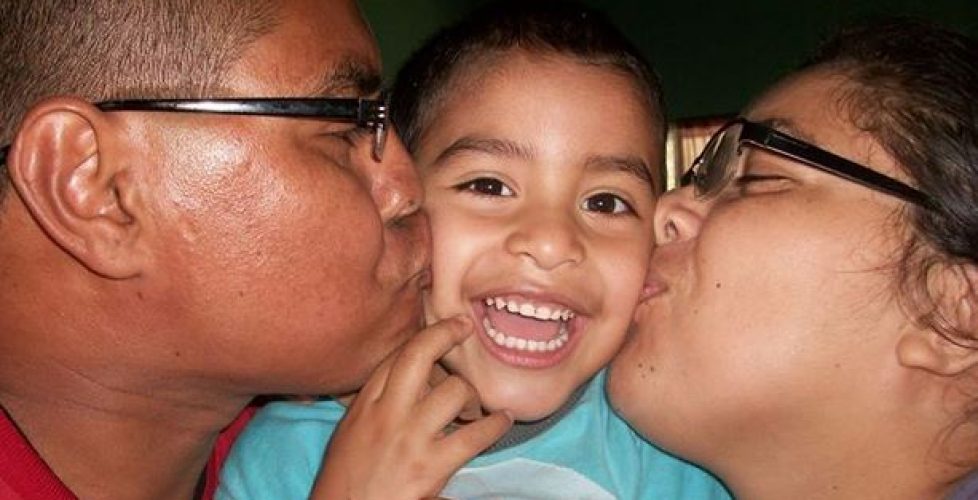 Pablo and Dina - Introducing their community to Jesus | HOPE Coffee