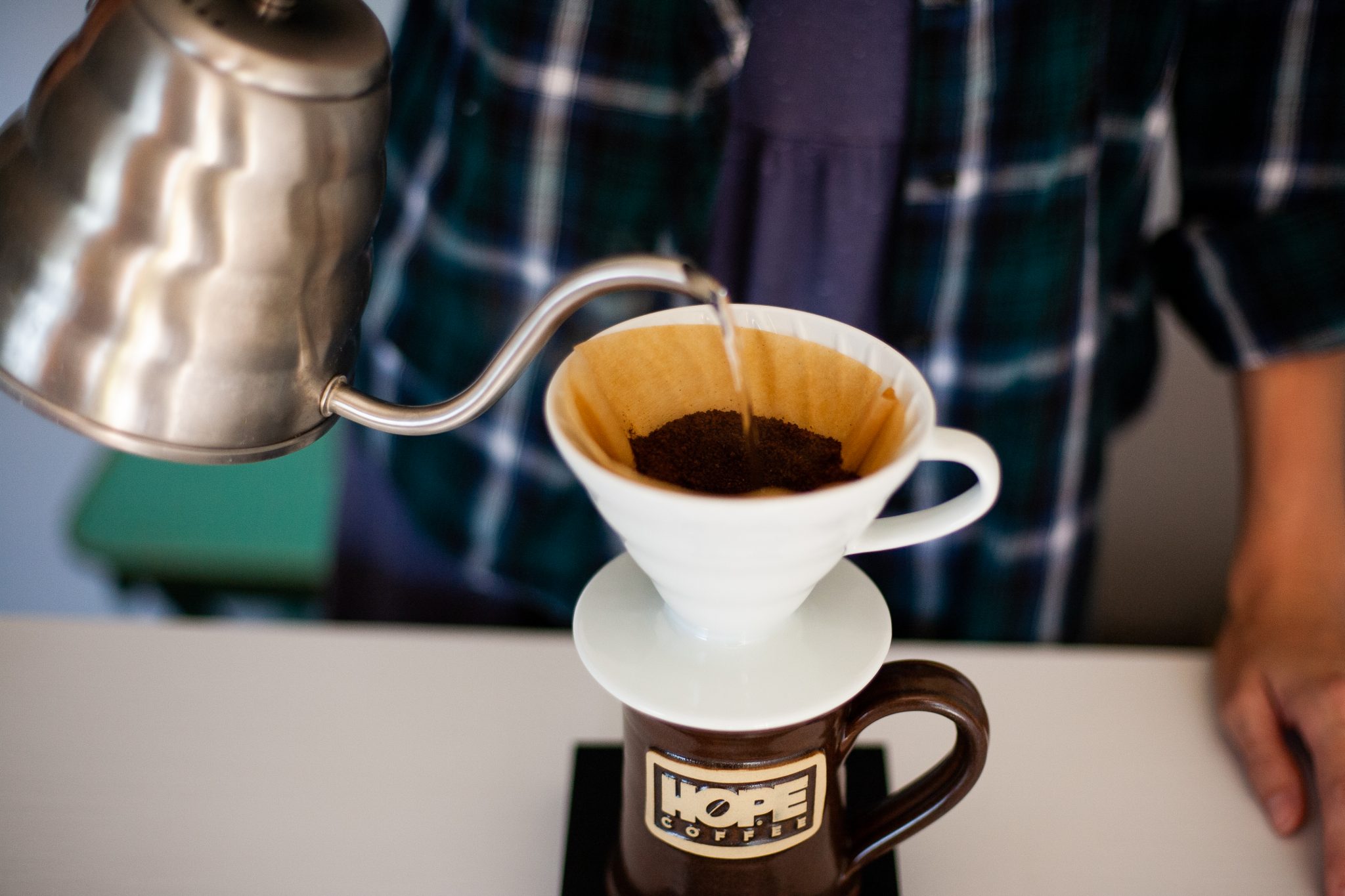 Pour Over Brewing Guide: The V60 Method Brewing Guide | HOPE Coffee